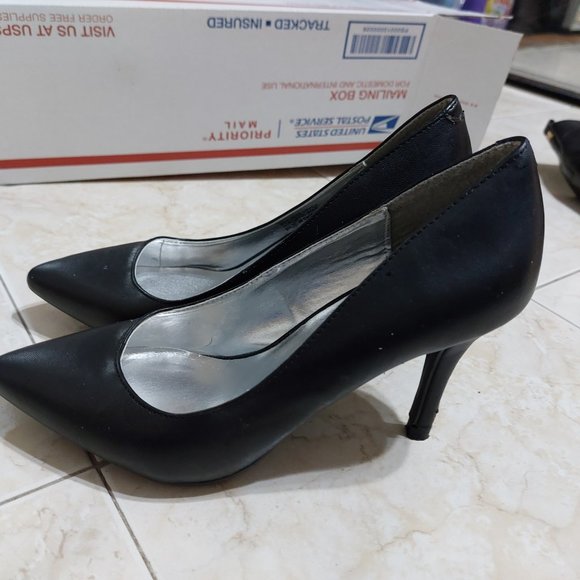 143 Girl | Shoes | 43 Girl Owanda Sexy Comfort Sexy Must Have Heels ...